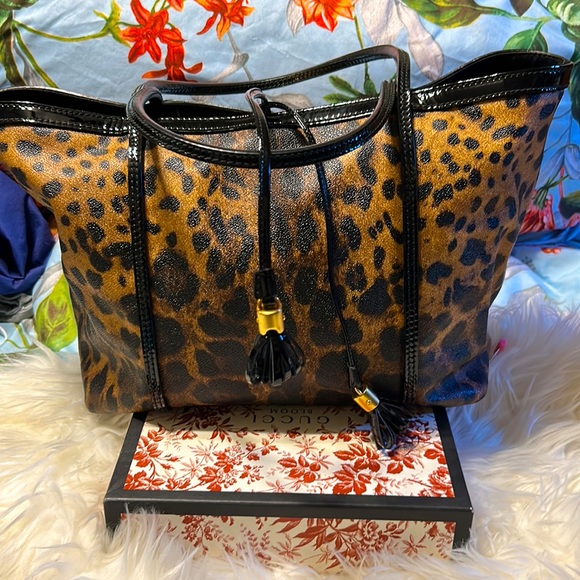 D&G | Bags | Prada Leopard Print Quintessential Opulent Leather Tote ...
